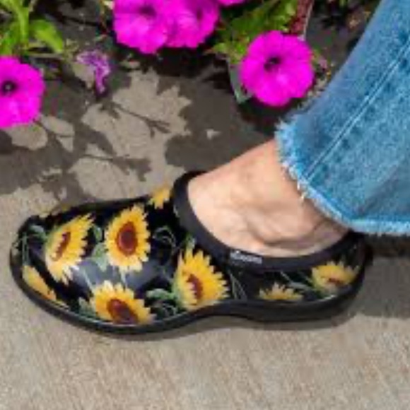 Sloggers | Shoes | Sloggers Sunflower Print Waterproof Garden Rain Slip ...